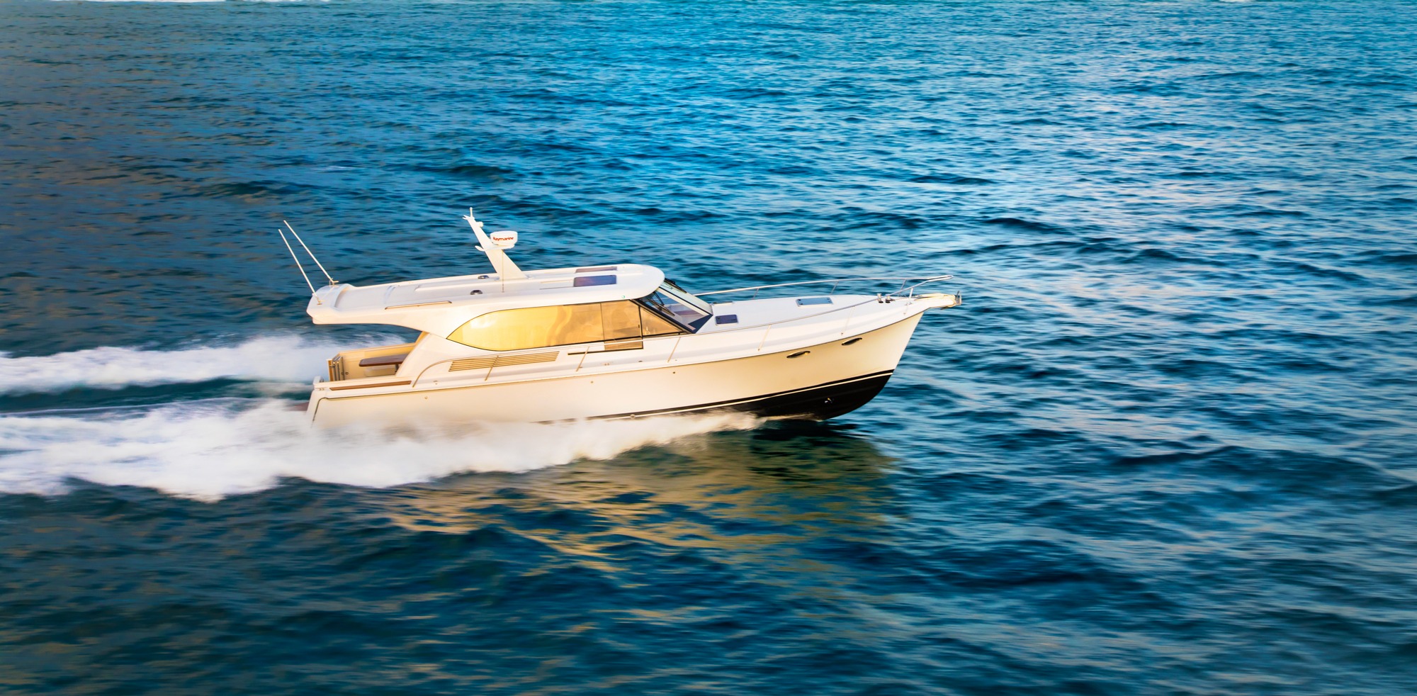 M44 – Hylas Yachts